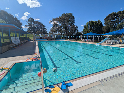 Outdoor Pool Season Community Success | Y Victoria